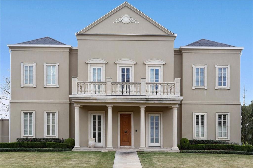 English Turn Community & Neighborhood Information